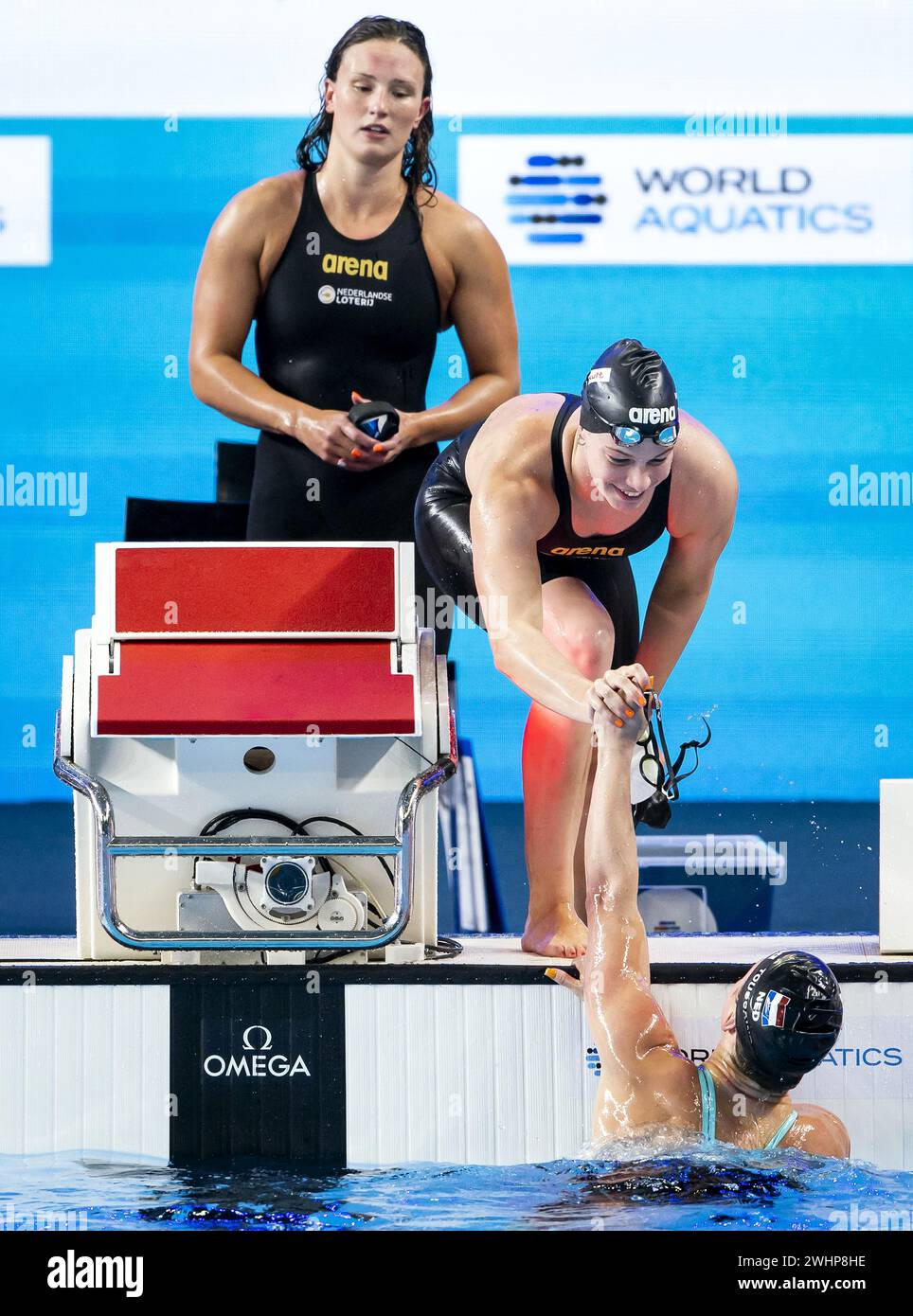 DOHA - Kim Busch, Janna van Kooten and Kira Toussaint after the women's ...
