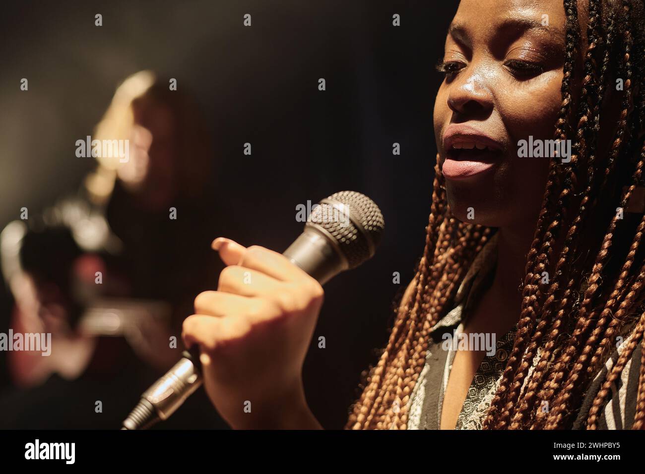 African american singer on stage hi-res stock photography and images ...