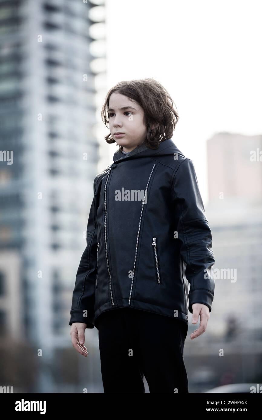 Childhood standing looking away waiting hi-res stock photography and ...