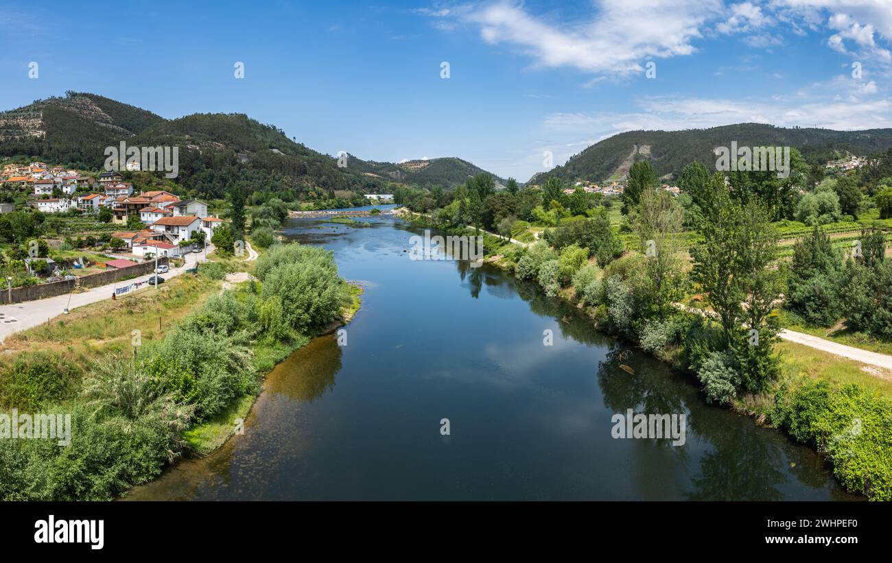 Bridge over river alva hi-res stock photography and images - Alamy