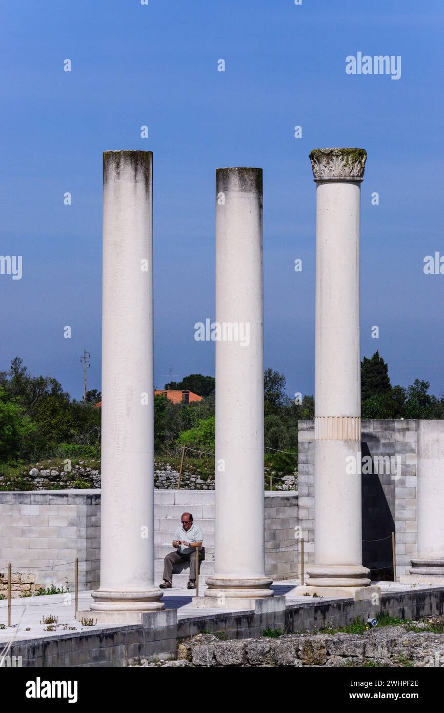 Pasado romano hi-res stock photography and images - Alamy