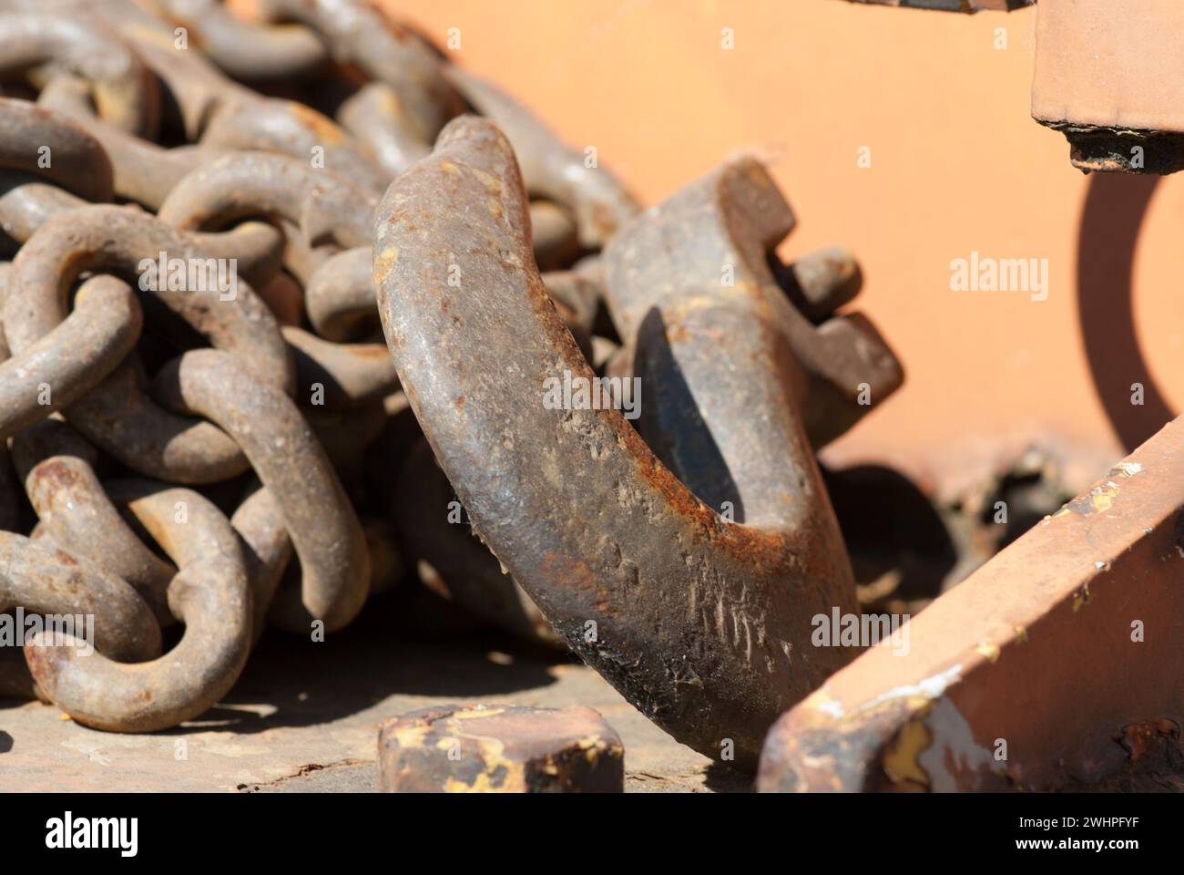 Mechanic yard hi-res stock photography and images - Alamy