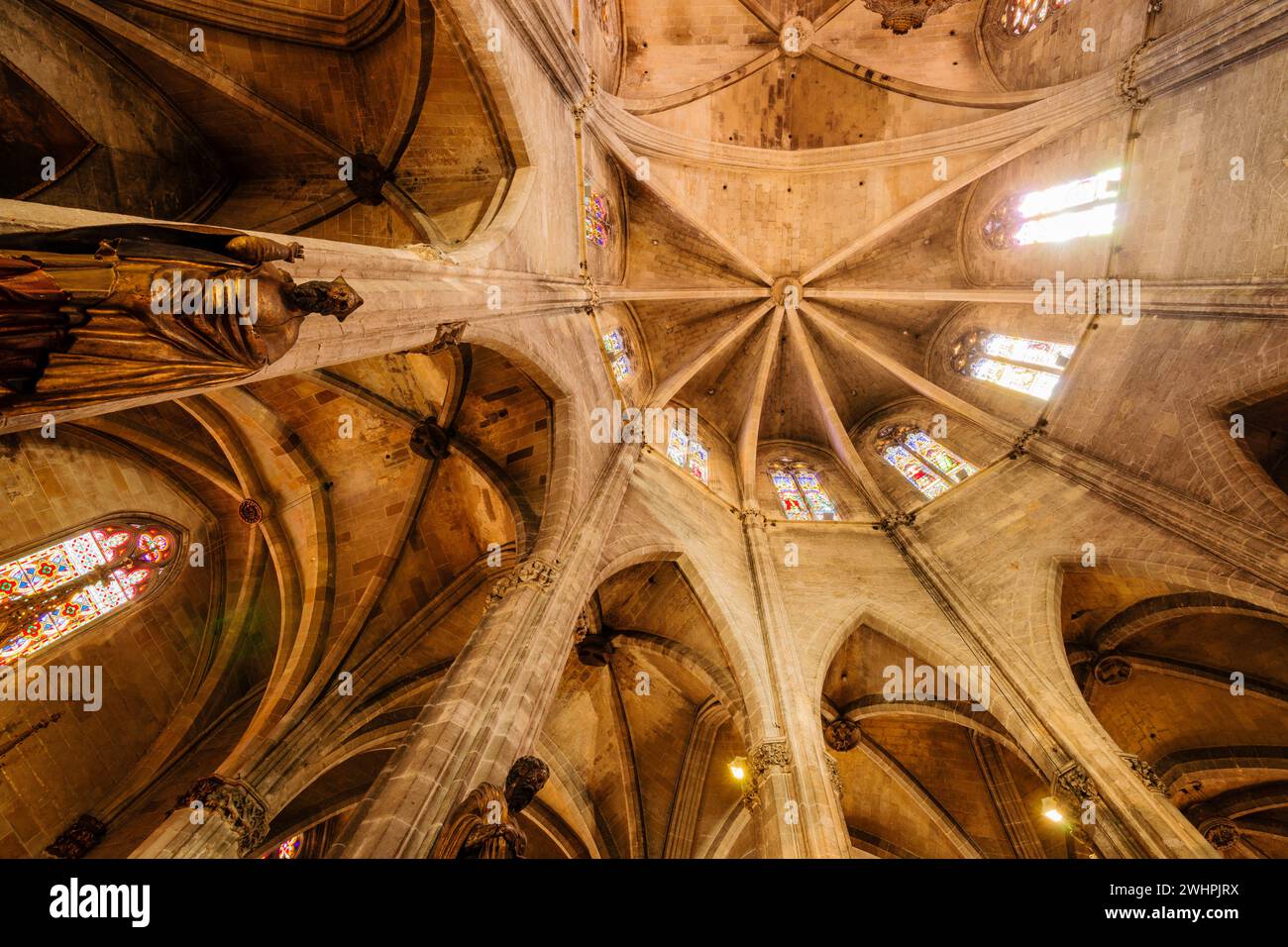 Edificio antiguo religioso hi-res stock photography and images - Alamy