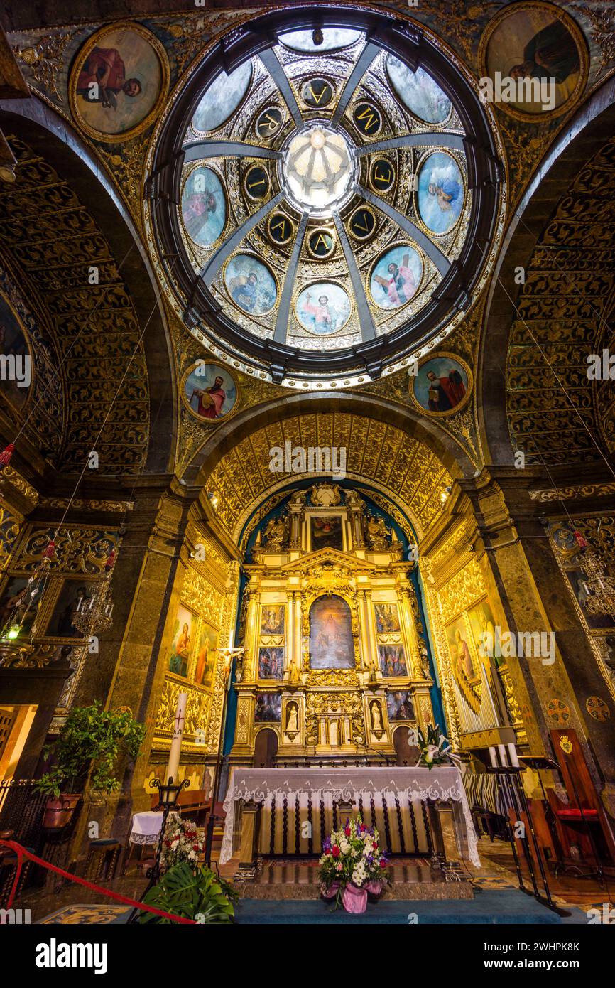 Basilica of sa hi-res stock photography and images - Alamy
