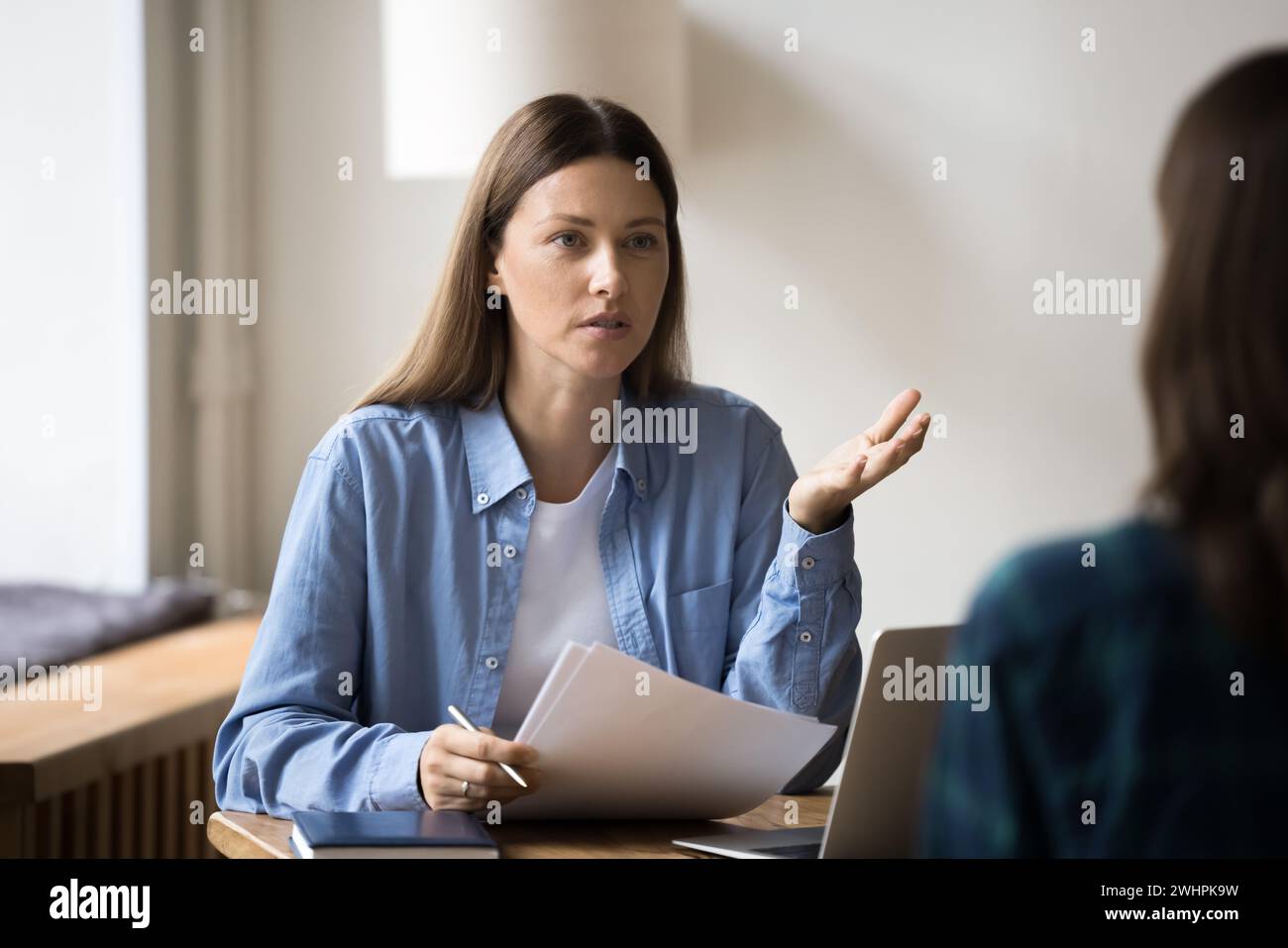 Informal interview two people hi-res stock photography and images - Alamy
