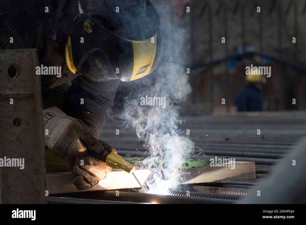 Protective clothing welding hi-res stock photography and images - Alamy