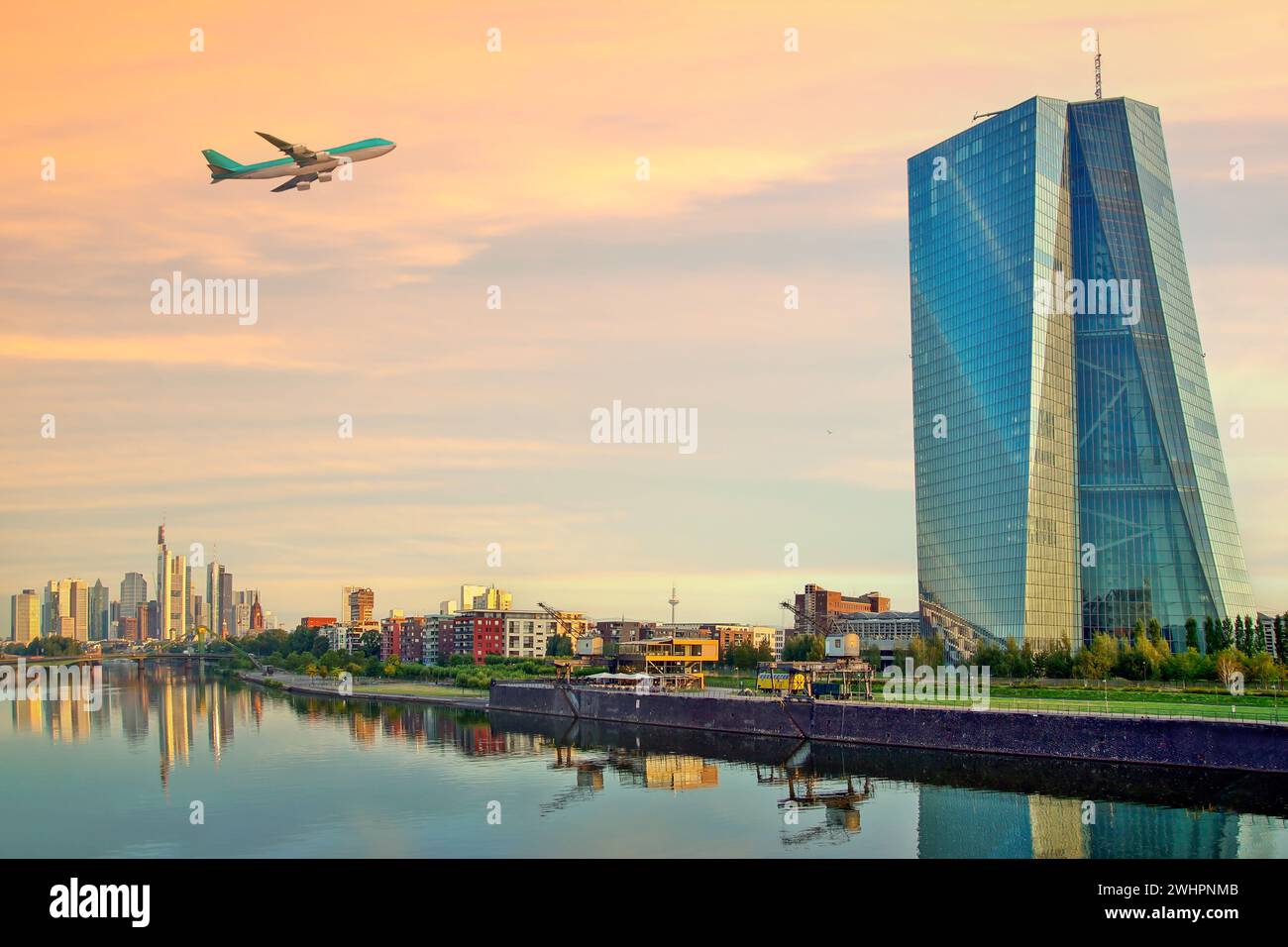 Frankfurt airport tower hi-res stock photography and images - Alamy