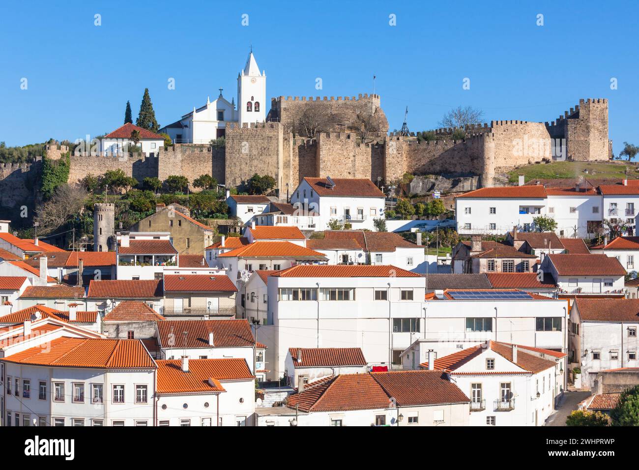 Facade city view university hi-res stock photography and images - Alamy