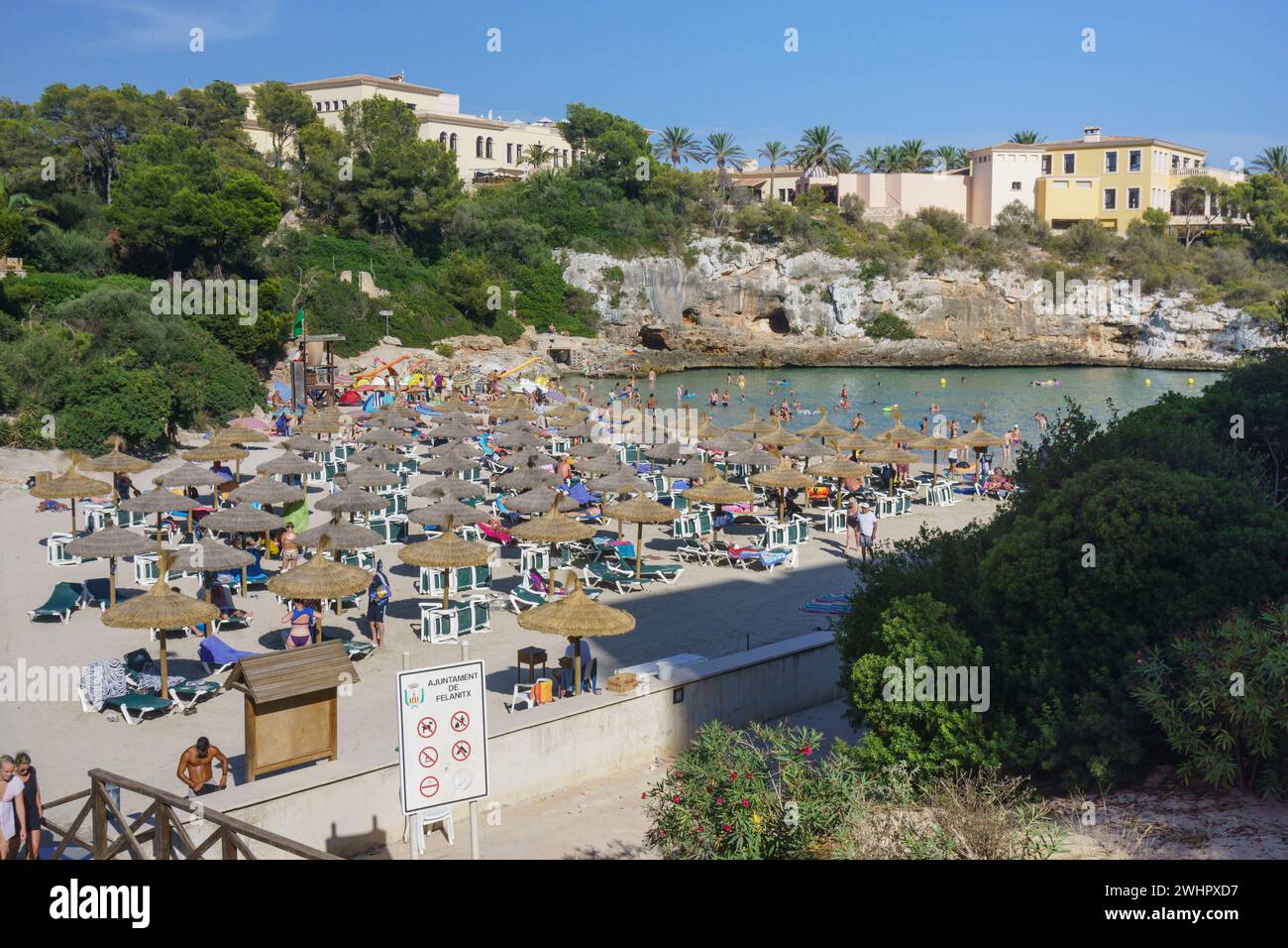 Cala de arena hi-res stock photography and images - Alamy