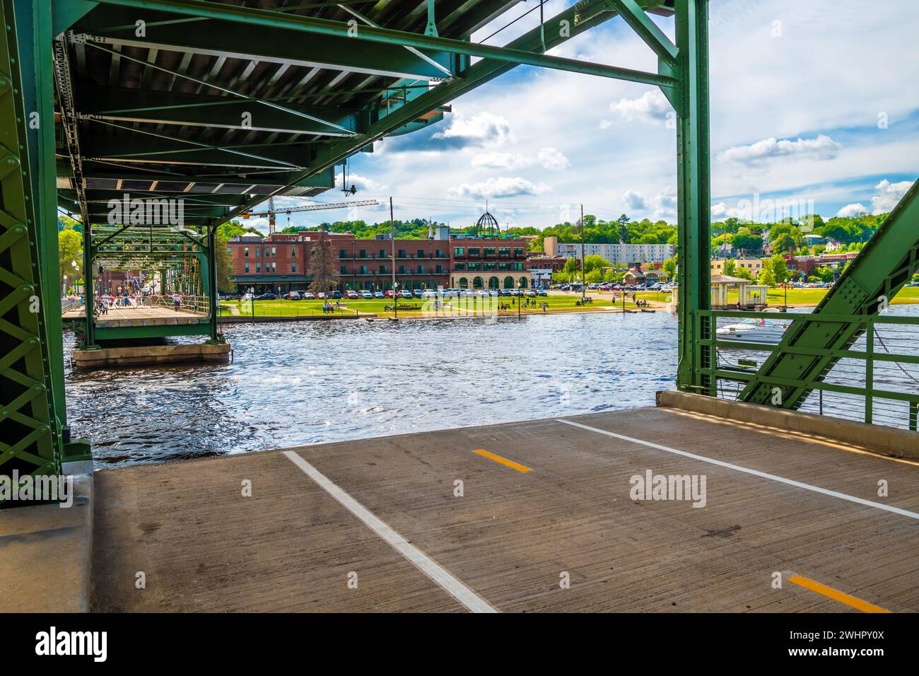 The Stillwater Lift Bridge in Stillwater, Minnesota Stock Photo - Alamy