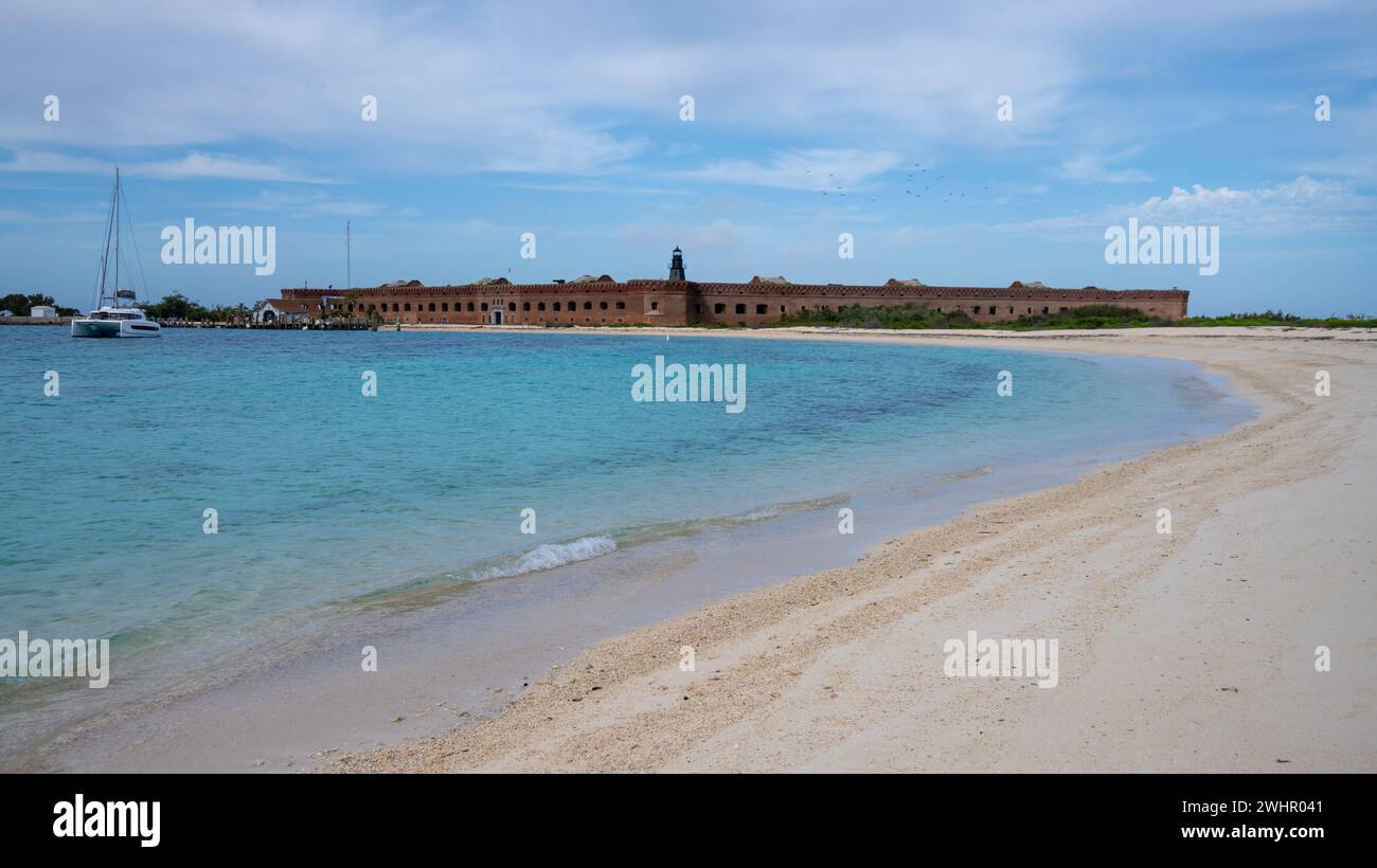 Sailboat, Fort Jefferson, Garden Key, Gulf of Mexico, Dry Tortugas ...