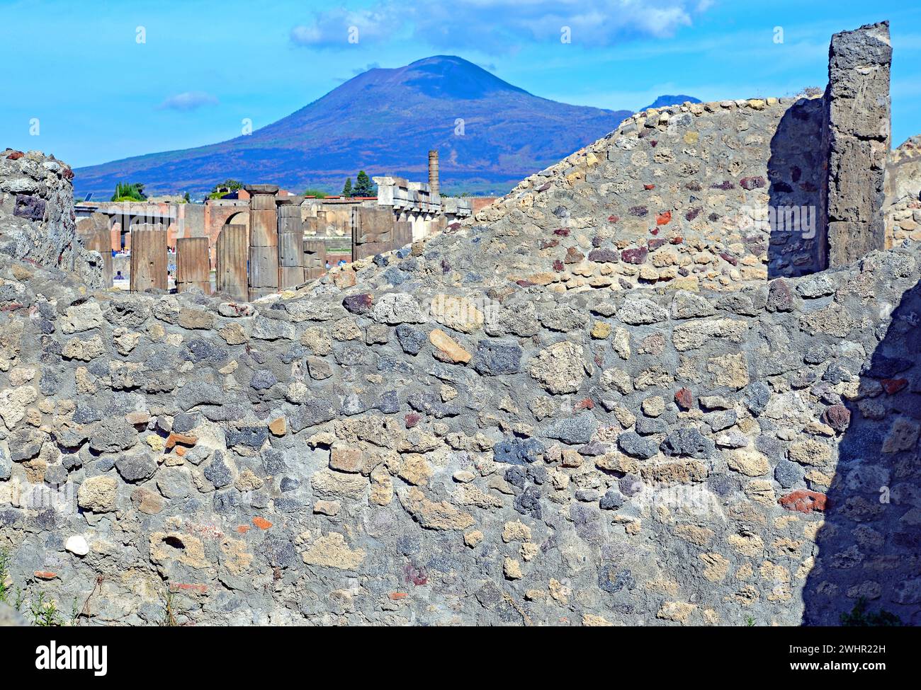 Vesuvius pompeii hi-res stock photography and images - Alamy