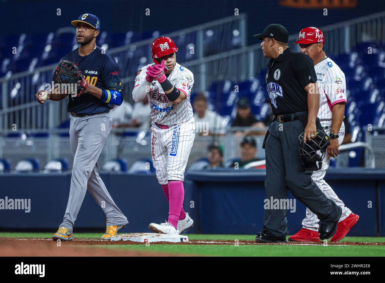 MIAMI, FLORIDA - FEBRUARY 1: Irving Lopez of Naranjeros of Mexico ...
