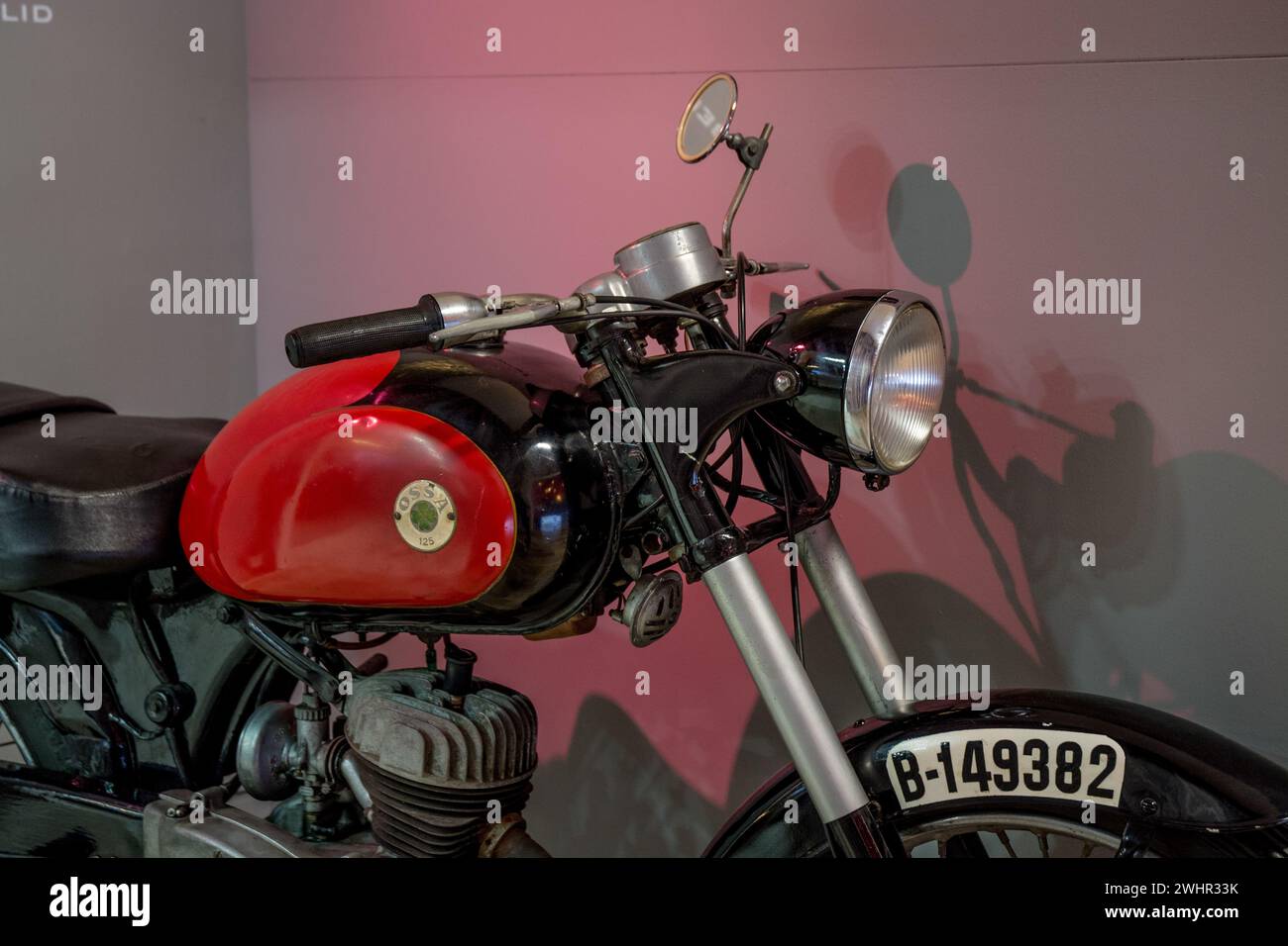 House design details hi-res stock photography and images - Alamy