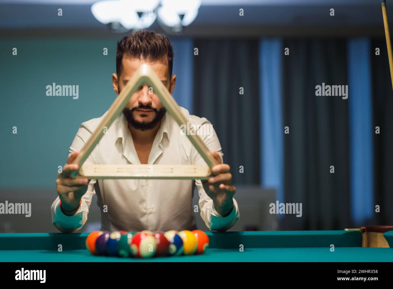 Professional billiards player hi-res stock photography and images - Alamy