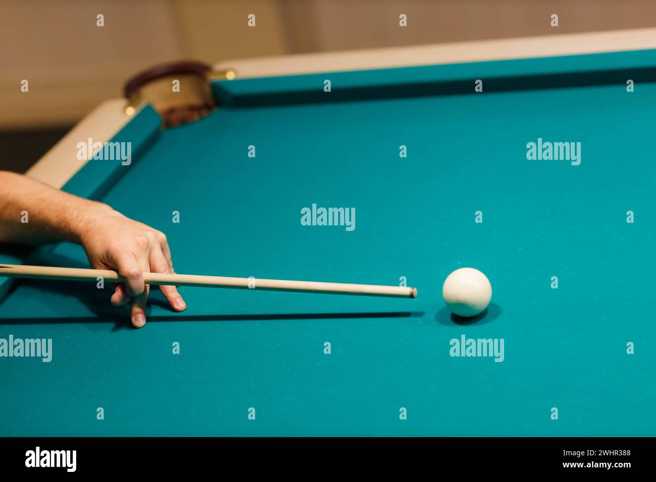 Professional billiards player hi-res stock photography and images - Alamy