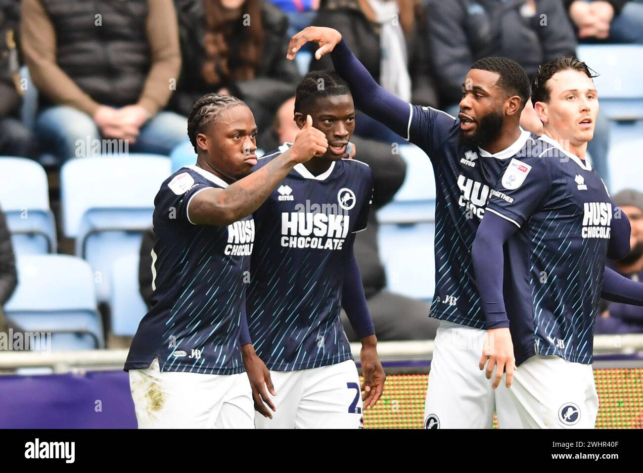 Esse millwall hi-res stock photography and images - Alamy