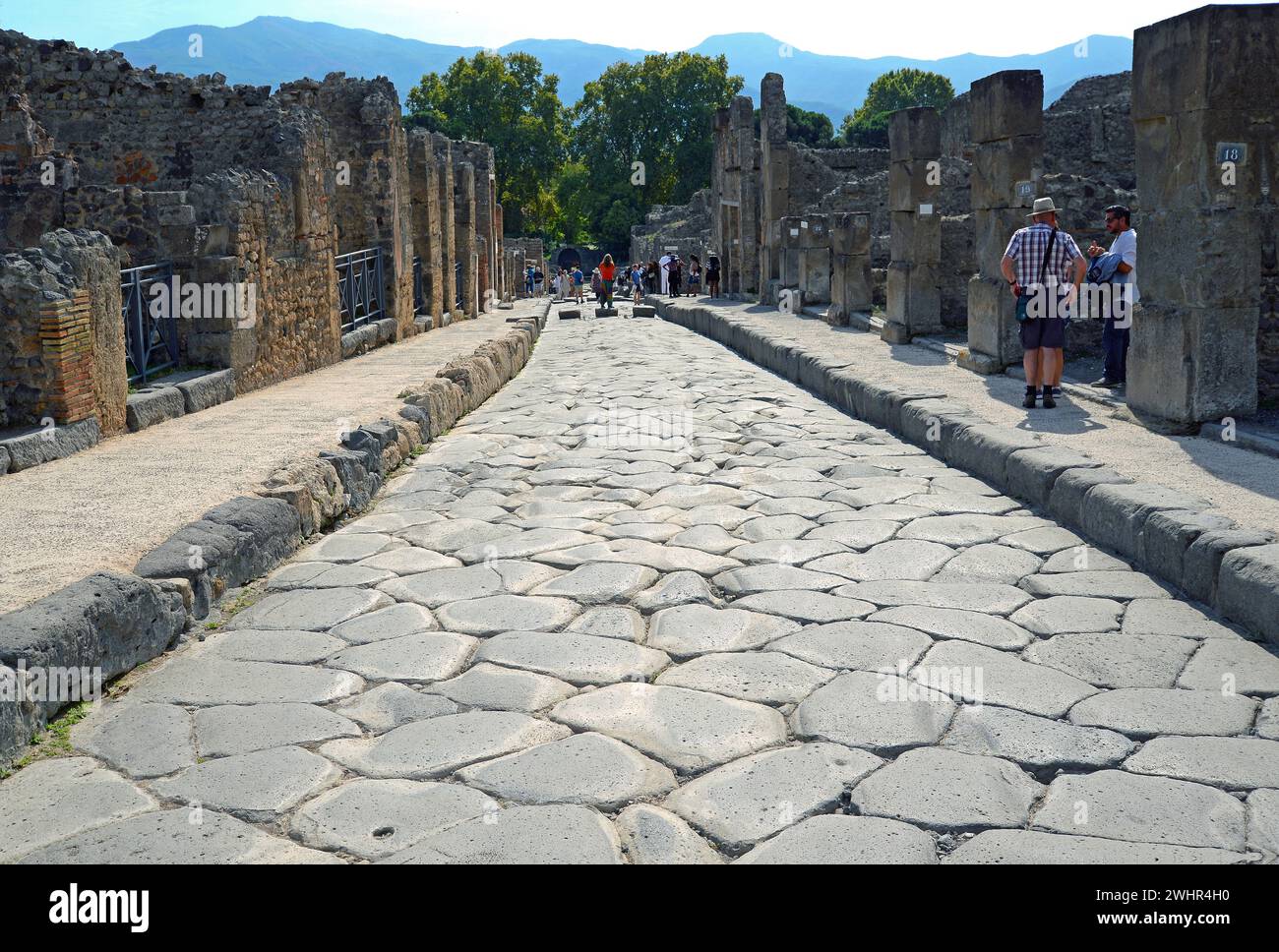 Foro romano pompeii hi-res stock photography and images - Alamy