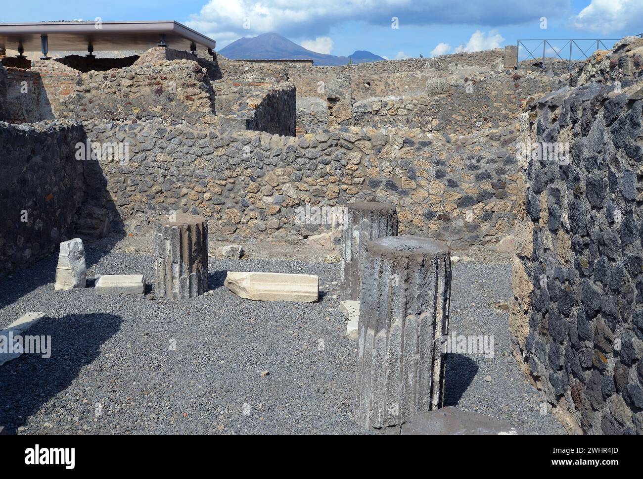 Gladiators house hi-res stock photography and images - Alamy