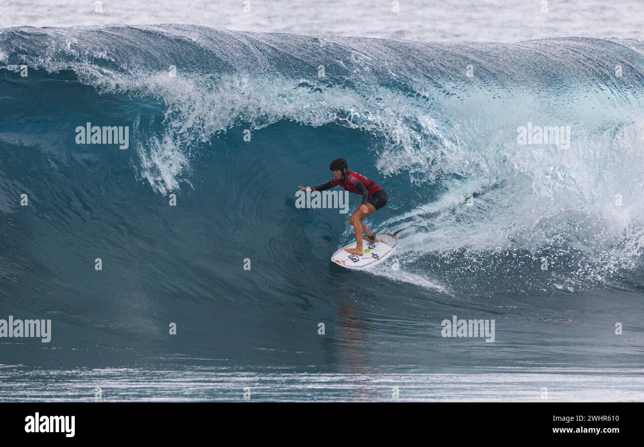 Haleiwa, HI, USA. 10th Feb, 2024. Womens Championship winner Caitlin ...