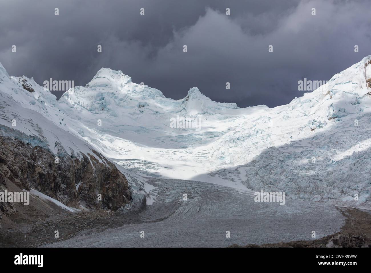 Hiking in the fantastic landscape of the Peruvian high mountain Andes ...
