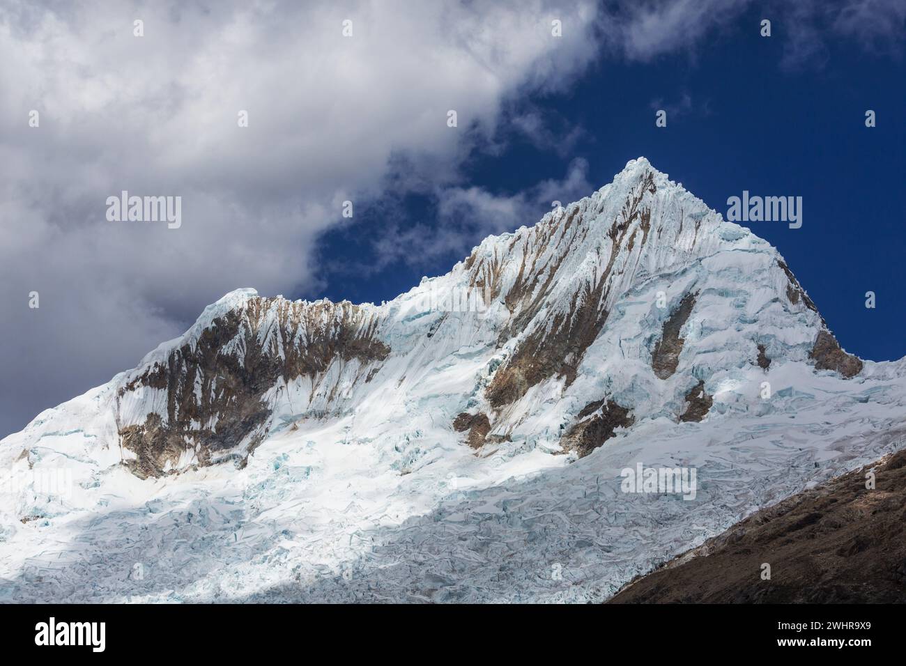 Hiking in the fantastic landscape of the Peruvian high mountain Andes ...