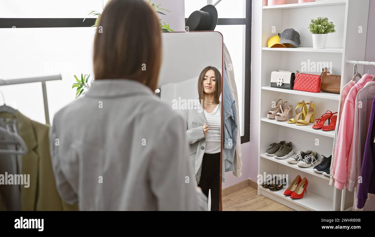 Try shoes mirror hi-res stock photography and images - Alamy