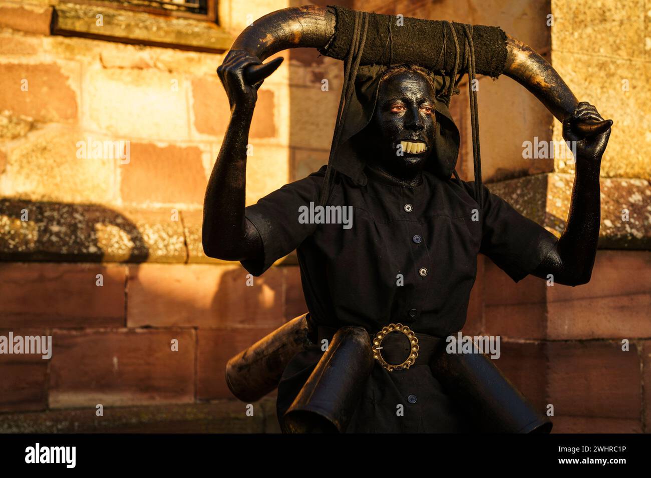 Luzon, Spain. 10th Feb, 2024. A woman dressed to represent the devil ...