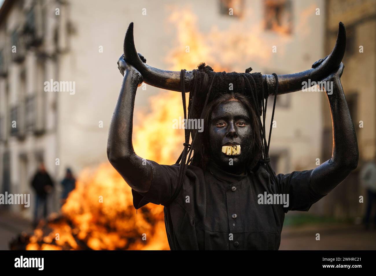 Luzon, Spain. 10th Feb, 2024. A woman dressed to represent the devil ...
