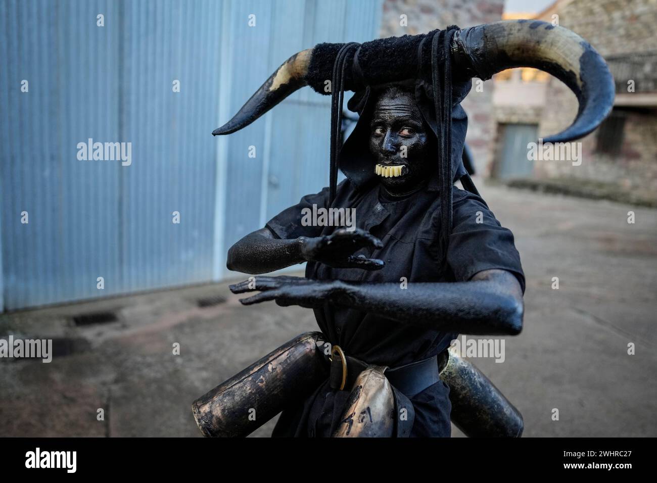 Luzon, Spain. 10th Feb, 2024. A woman dressed to represent the devil ...