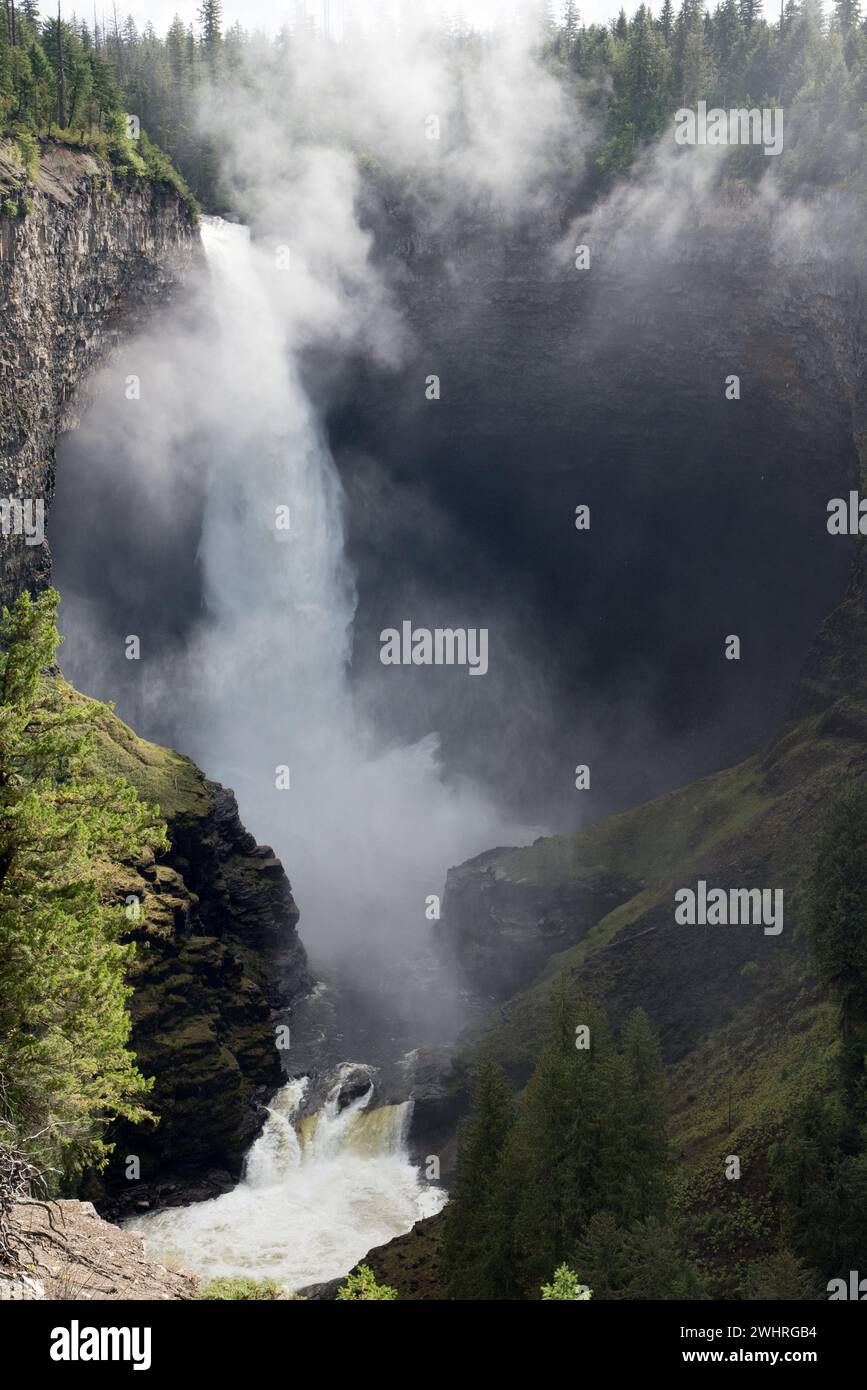 Helmcken Falls is a spectacular waterfall falling around 141 meter over ...
