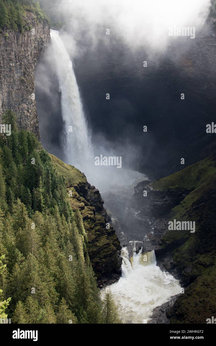 Helmcken Falls is a spectacular waterfall falling around 141 meter over ...