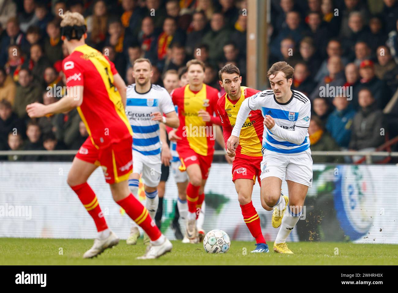 DEVENTER, 11-02-2024, stadium de Adelaarshorst, football, Dutch ...