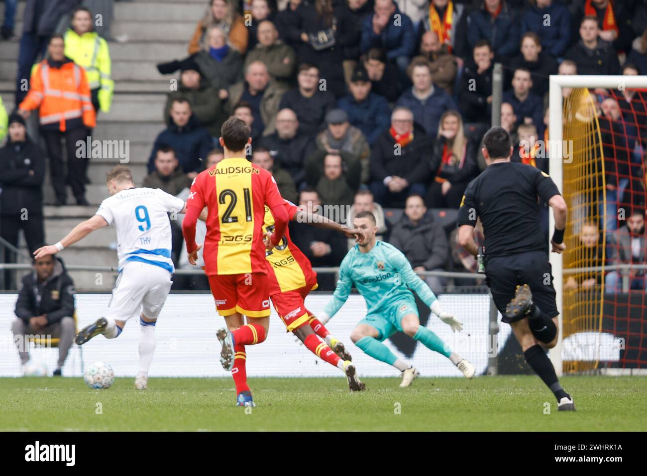 DEVENTER, Stadium De Adelaarshorst, 11-02-2024 , season 2023 / 2024 ...