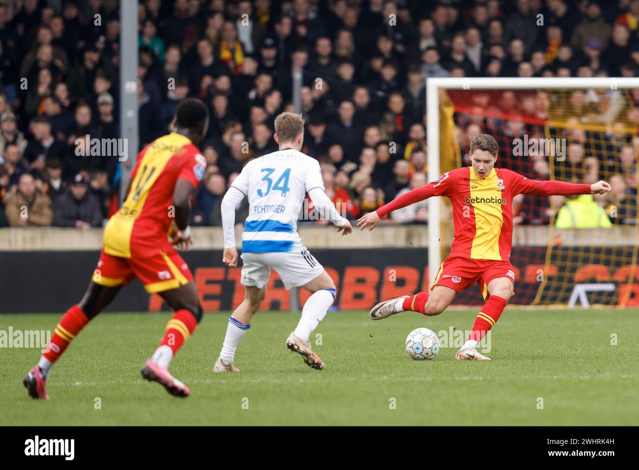 DEVENTER, Stadium De Adelaarshorst, 11-02-2024 , season 2023 / 2024 ...