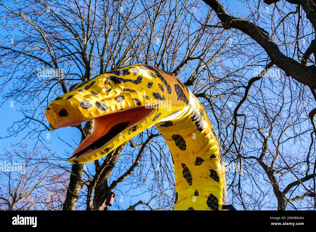 Greensculpture hi-res stock photography and images - Alamy