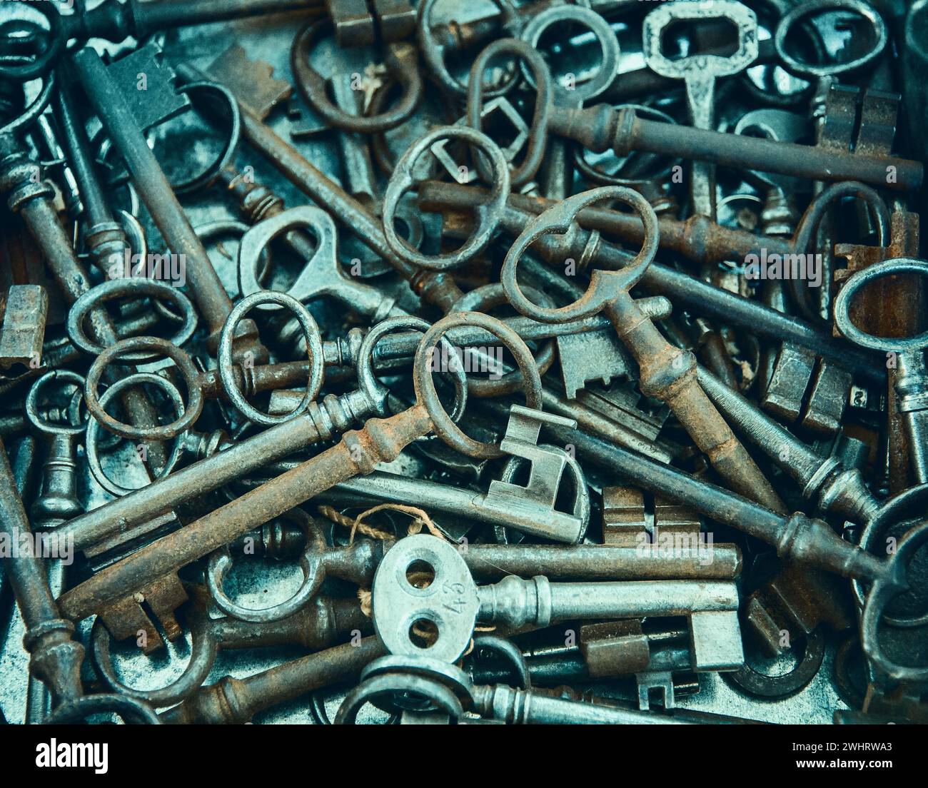Old key stack hi-res stock photography and images - Alamy