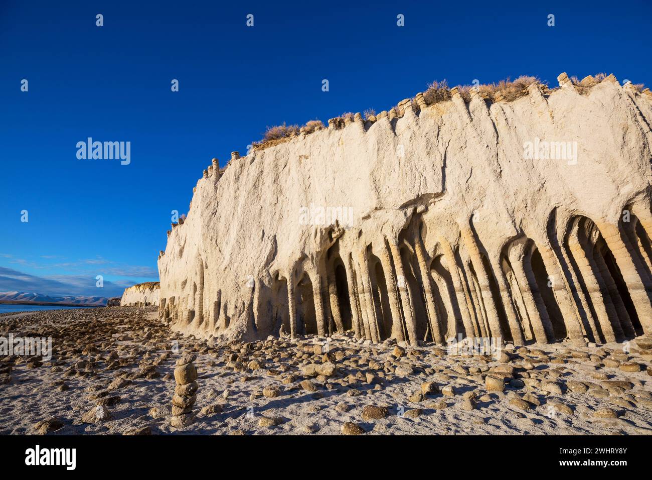 Crowley lake column hi-res stock photography and images - Alamy