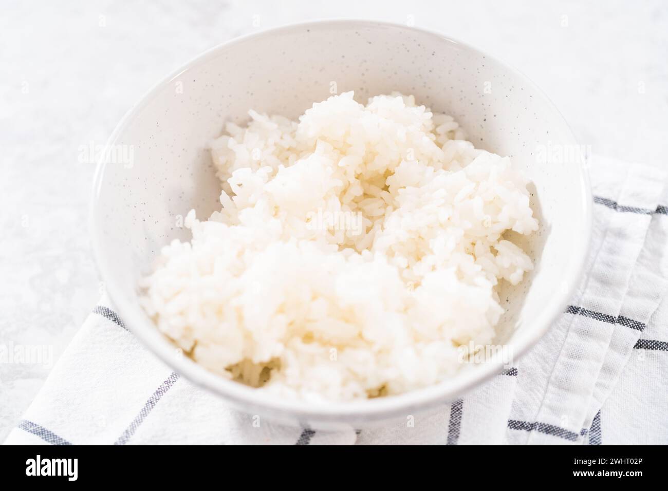 Medium grain rice hi-res stock photography and images - Alamy