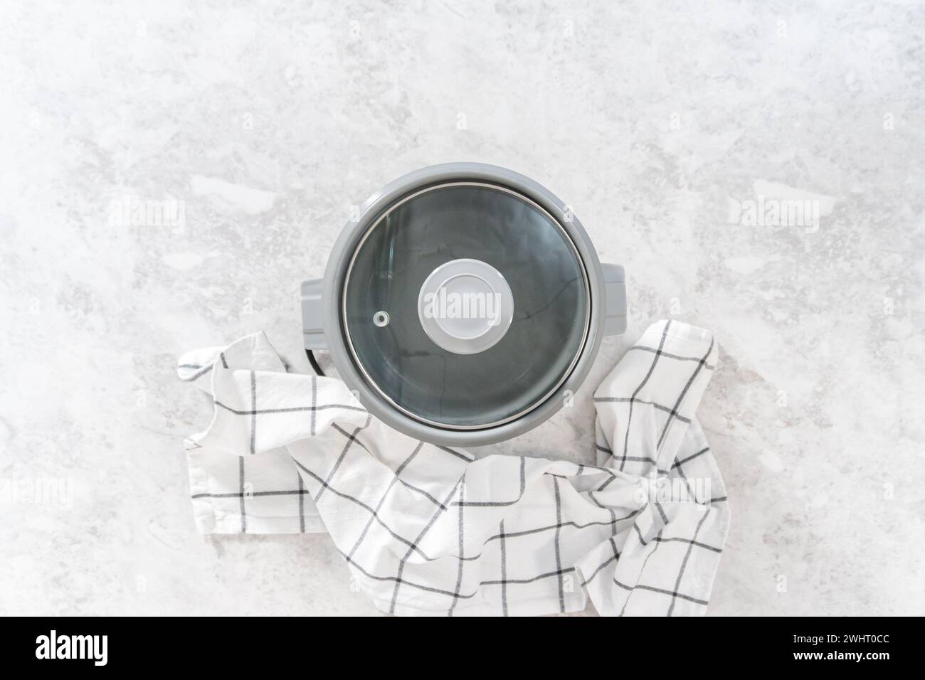 Medium grain rice hi-res stock photography and images - Alamy