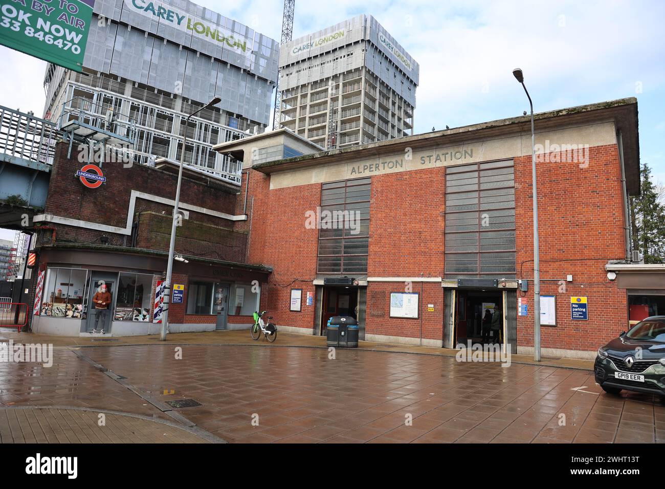 Alperton London Underground Station Stock Photo - Alamy