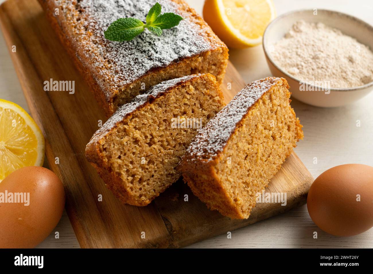Whole wheat cake hi-res stock photography and images - Alamy