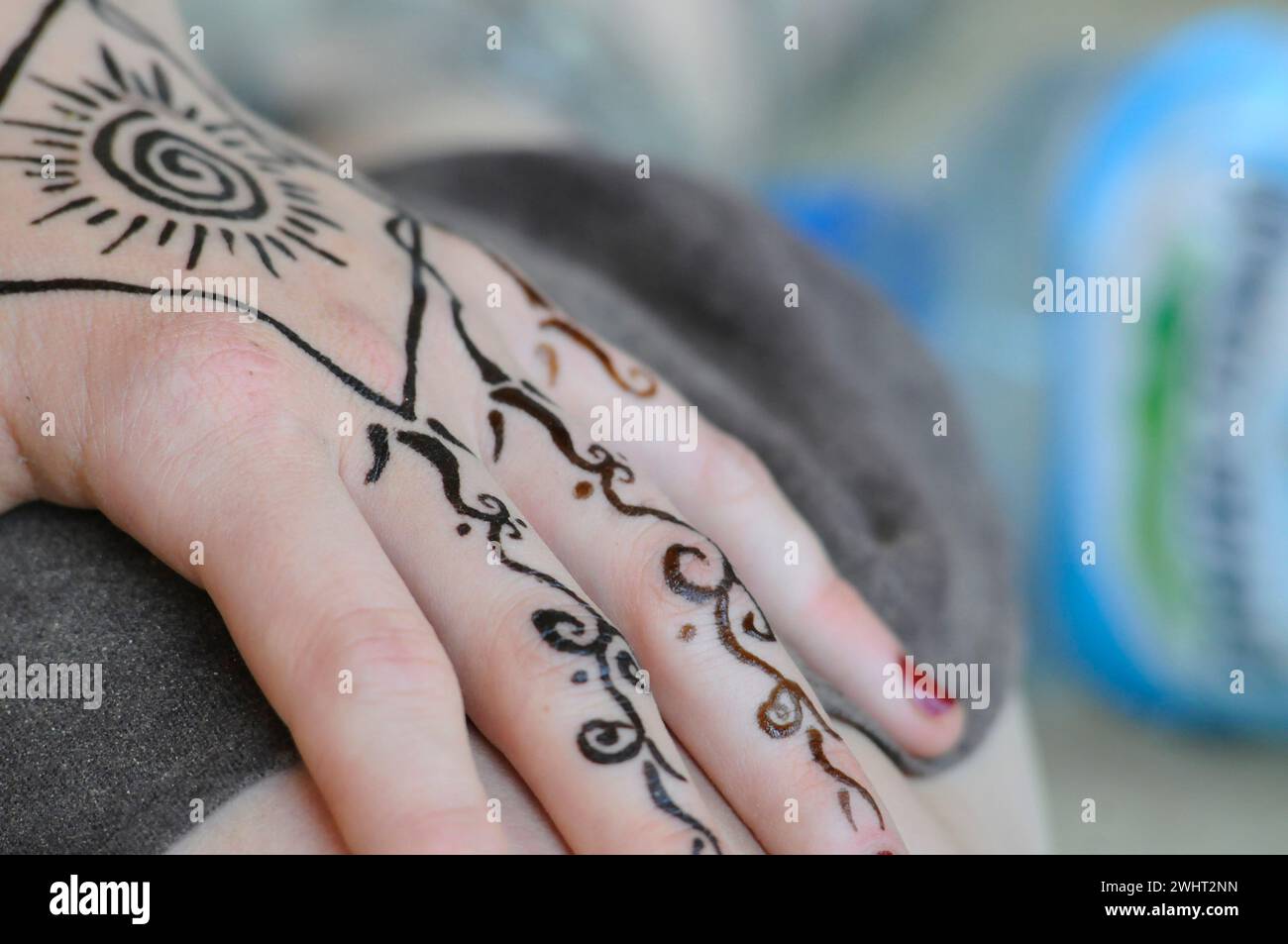 Sense of touch hi-res stock photography and images - Alamy