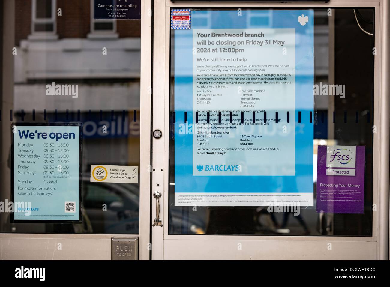 Banking pods hi-res stock photography and images - Alamy