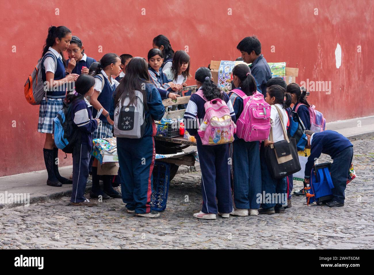 Antigua, Guatemala. School Children at Vendor's Cart Stock Photo - Alamy