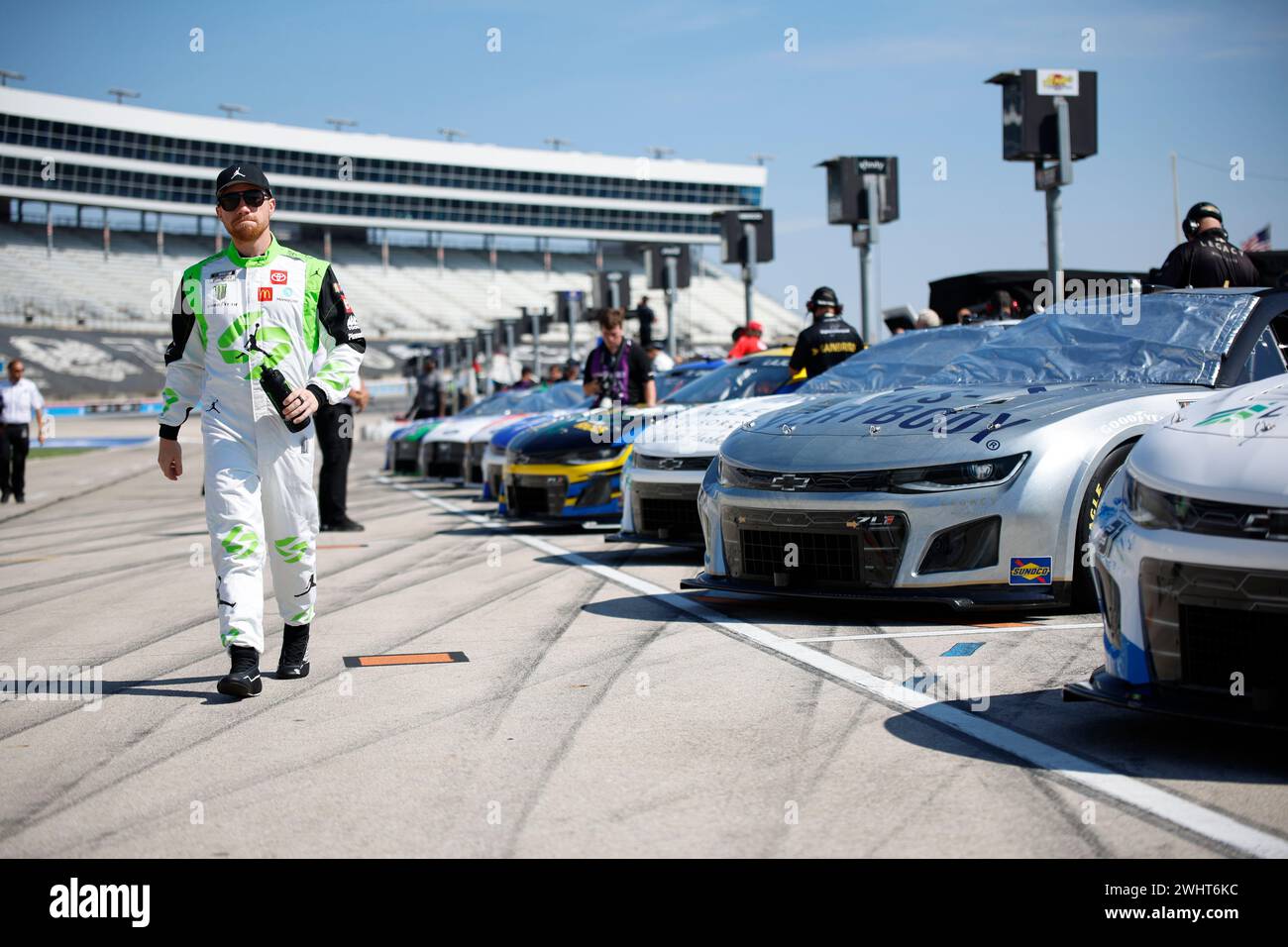 NASCAR Cup Series 2023: Autotrader EchoPark Automotive 400 Stock Photo ...
