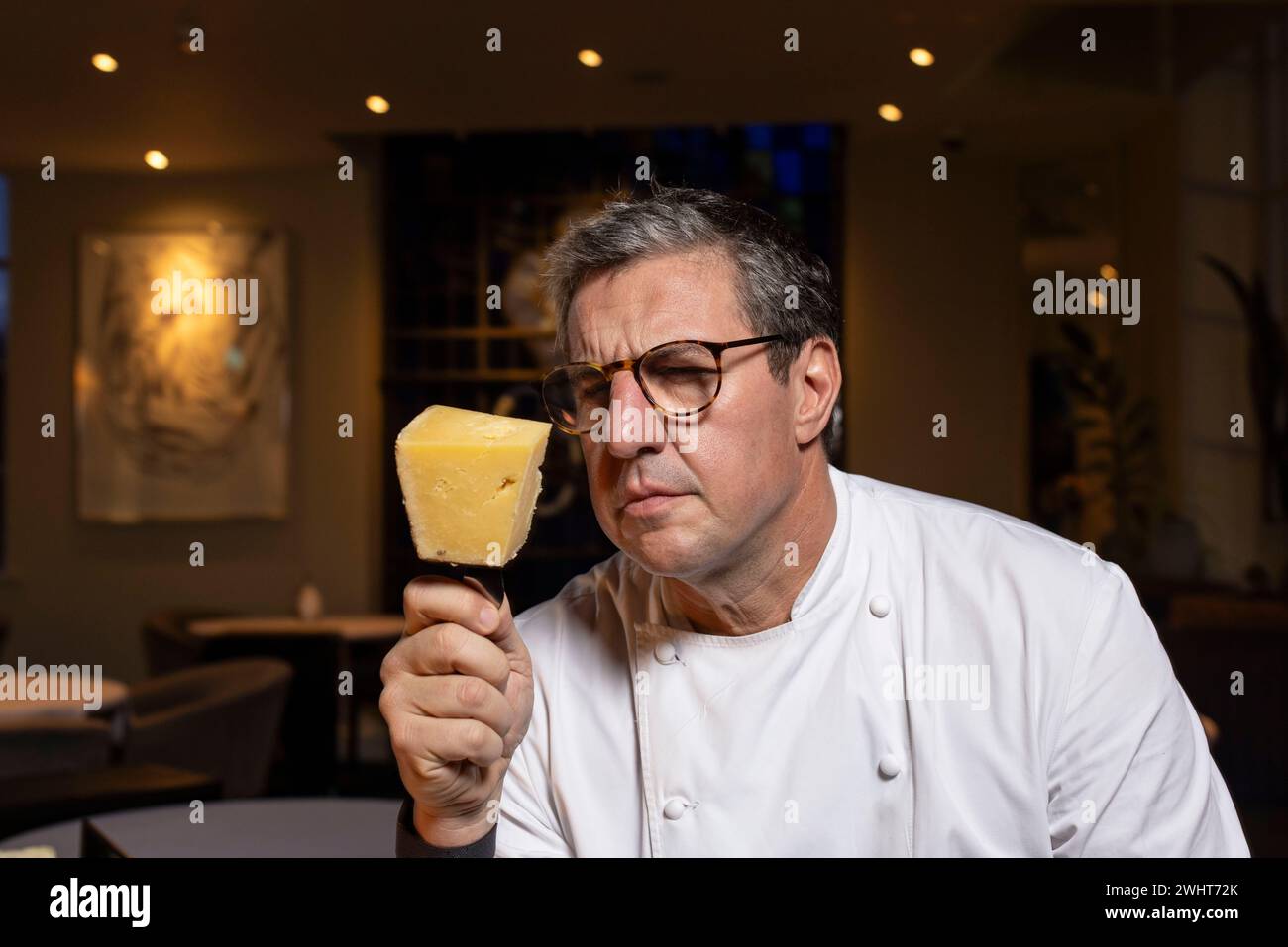 Two michelin starred london restaurant hi-res stock photography and ...