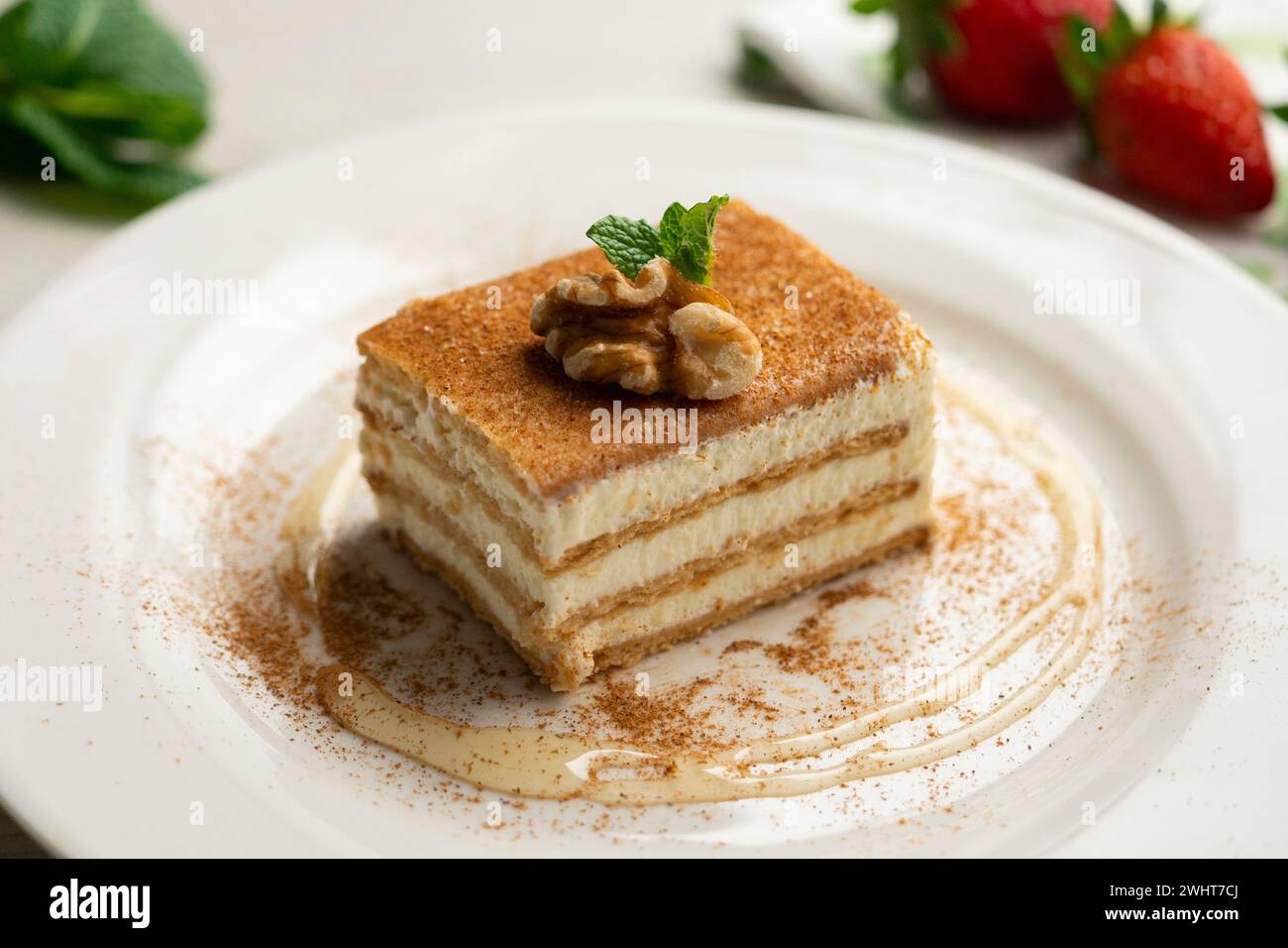 Cookie layers hi-res stock photography and images - Alamy