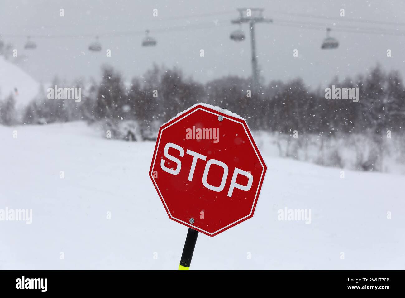 Skilift im resort hi-res stock photography and images - Alamy