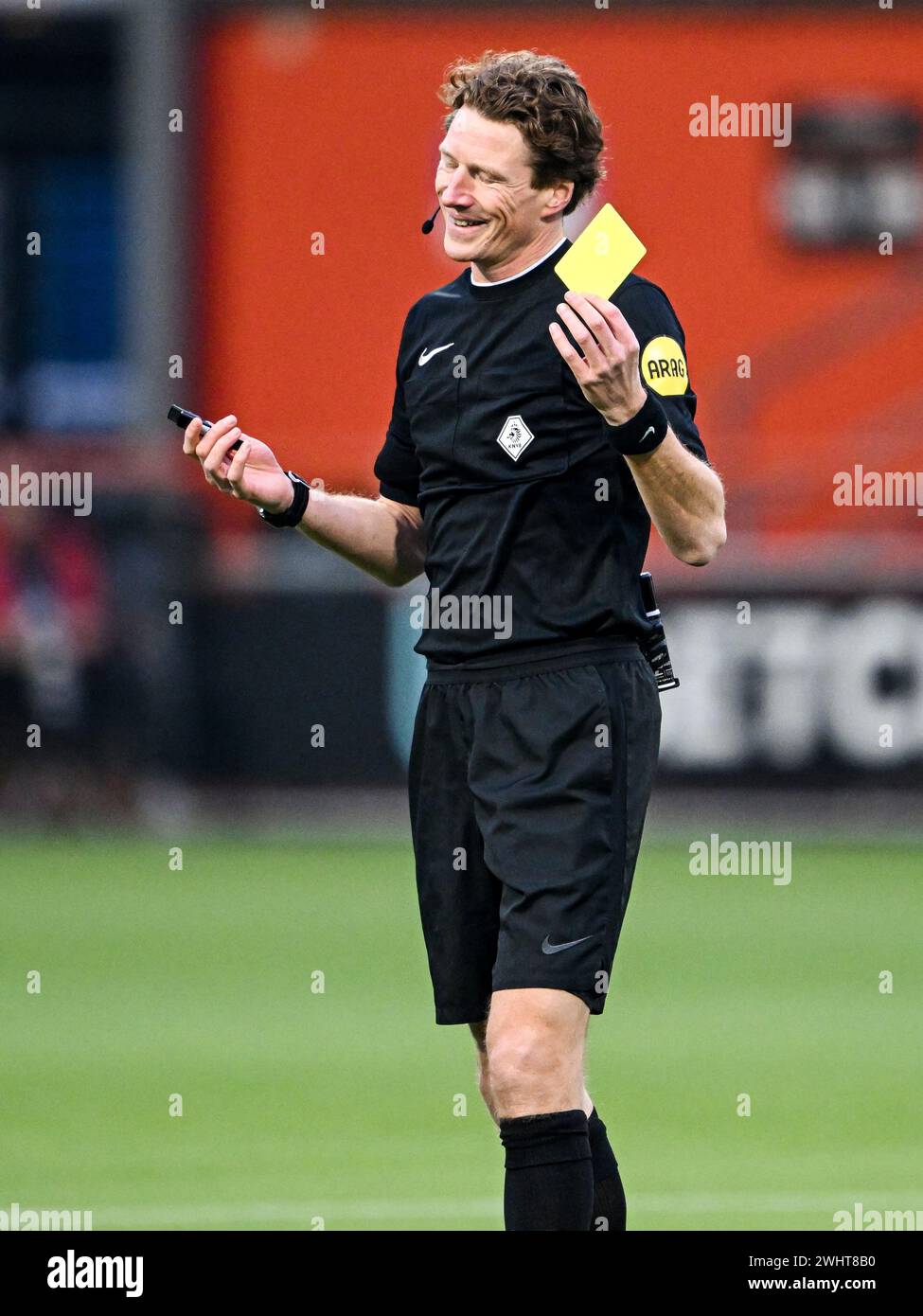 VOLENDAM - Referee Martin van den Kerkhof during the Dutch Eredivisie ...